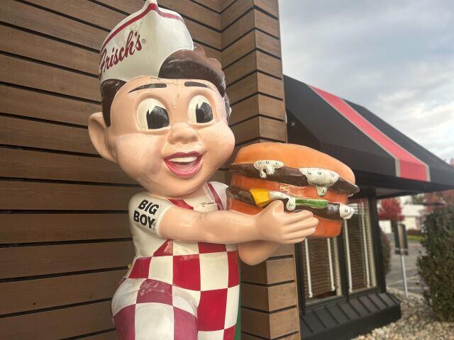 New lawsuit could spell trouble for surviving Frisch's restaurants ...