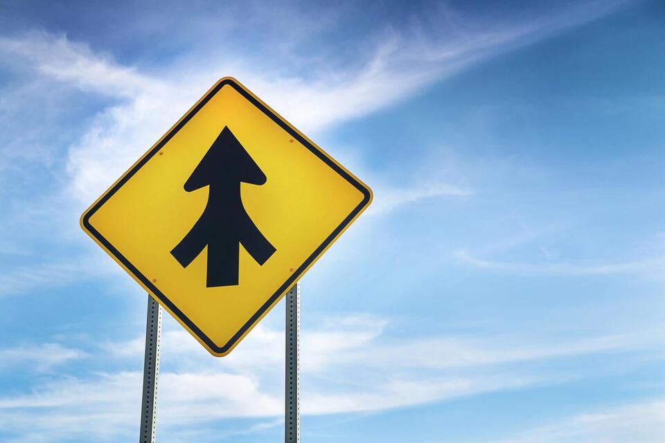 Visual Studio Code taps AI for merge conflict resolution - NewsBreak