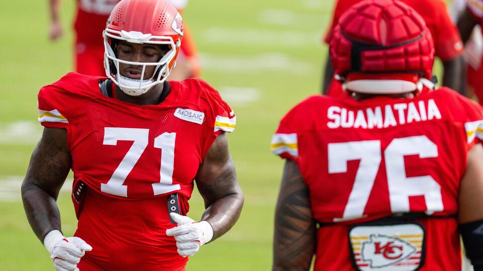 Midseason grades and awards for the Kansas City Chiefs following the ...