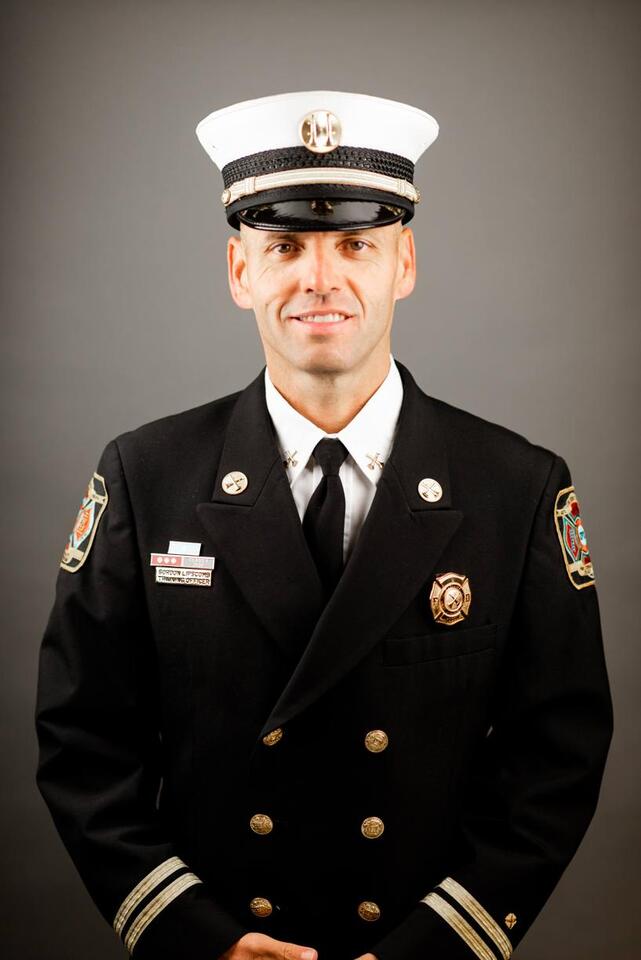 Mayor David McDavid Appoints Gordon Lipscomb as Fire Chief for the City ...