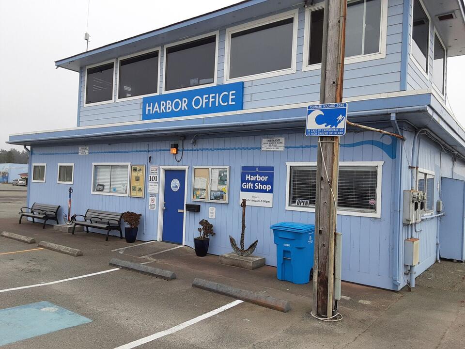 Harbor board discusses accounting contract, examines tsunami damage ...