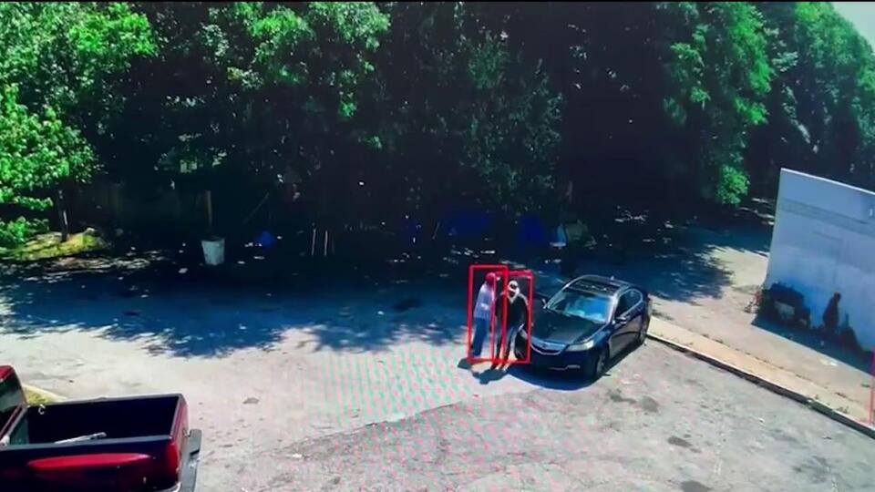 Video shows triple shooting at Little Bear Food Mart; 1 dead, 2 hurt ...