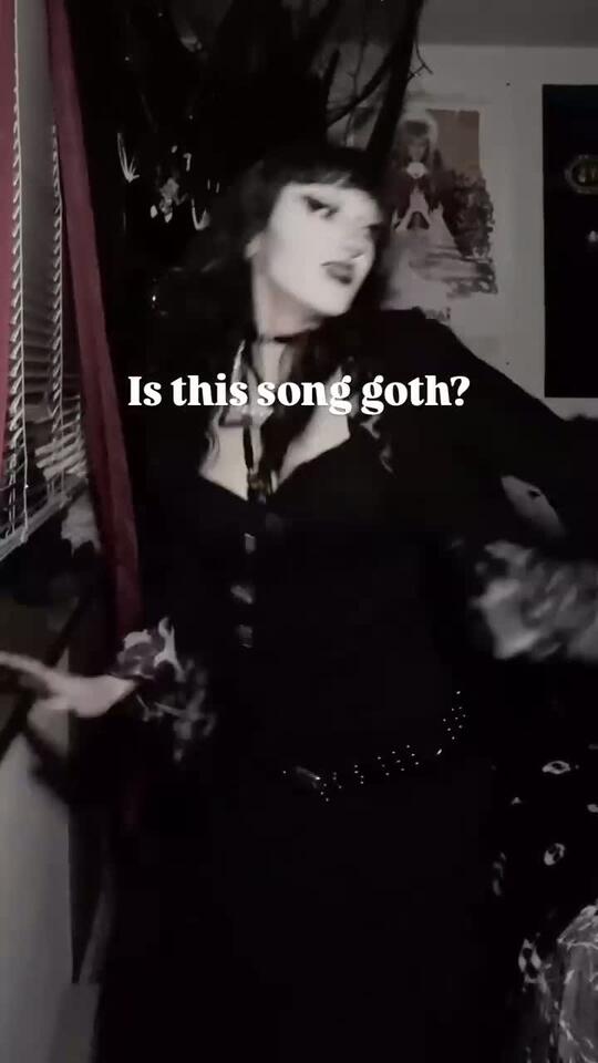 Goth girl 🖤🖤🖤 - NewsBreak