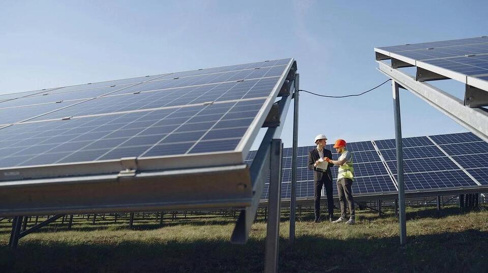 Lawmakers, advocates discuss battery storage, consumer costs in energy ...