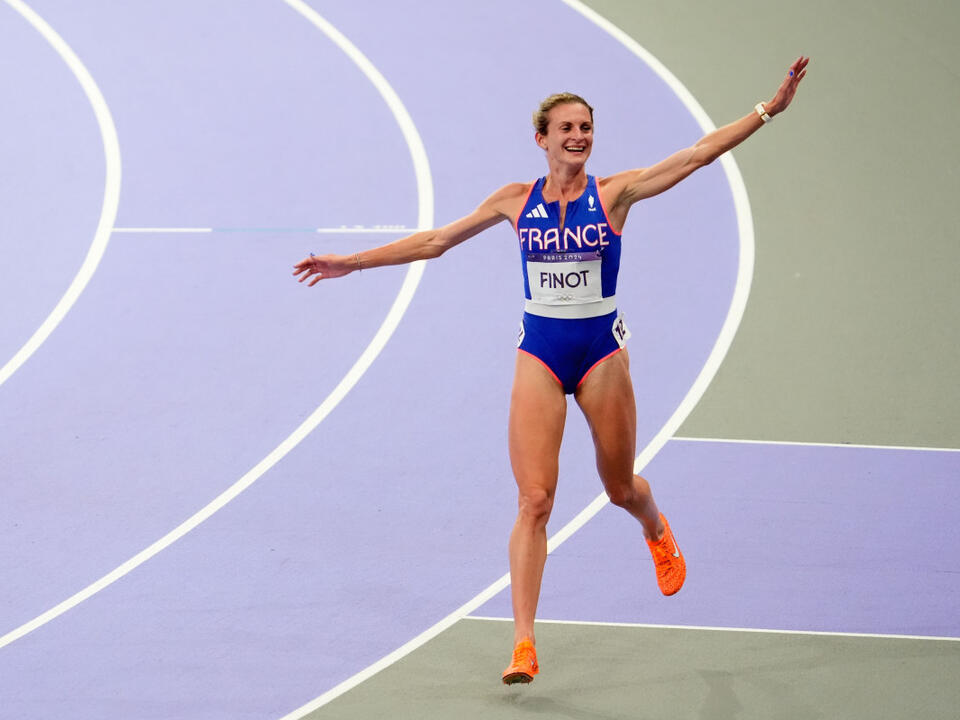 French Athlete Goes Viral For Proposing to Boyfriend After Race in ...