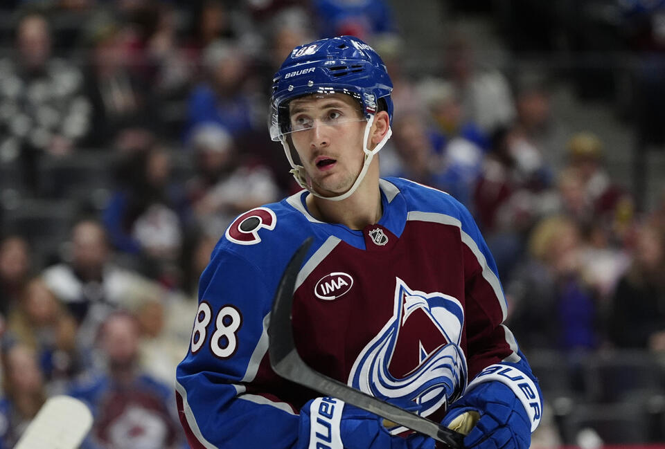 Martin Necas Talks Struggling Avalanche Power Play (+) - NewsBreak