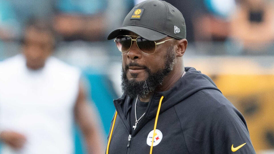 Steelers Legend Calls for One Change After Mike Tomlin News - NewsBreak