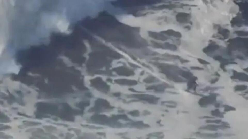 Pro Surfer Takes On Massive 115-Foot Wave In Astonishing Footage ...