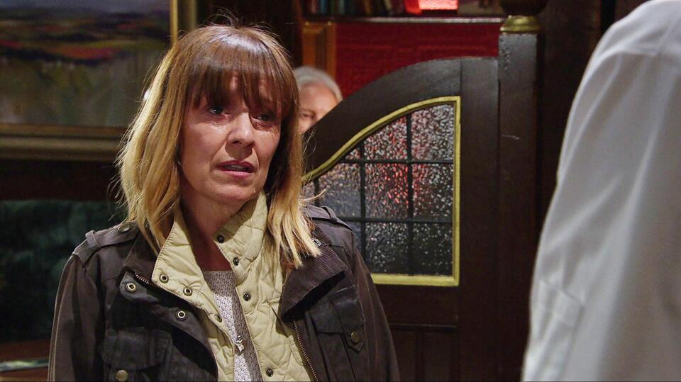 Emmerdale star confirms Rhona's breaking point - here's why she wanted ...
