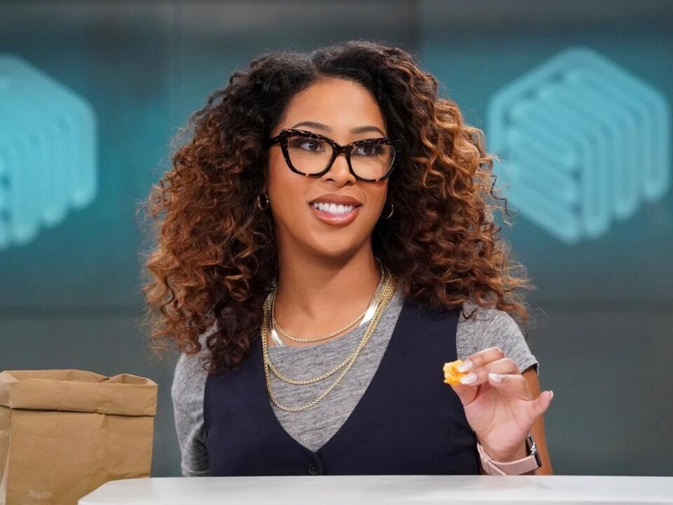 ‘The Neighborhood’ Ups Skye Townsend To Series Regular For Season 7