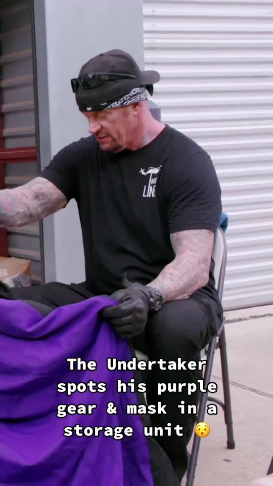 Do you remember when Undertaker was reunited with his purple gear Stay ...