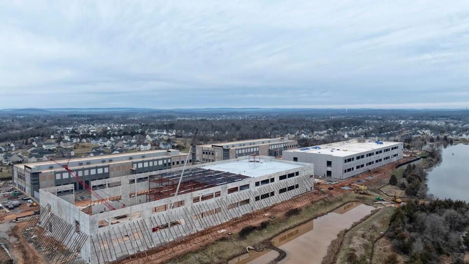 Construction spending slipped again in March despite data center ...