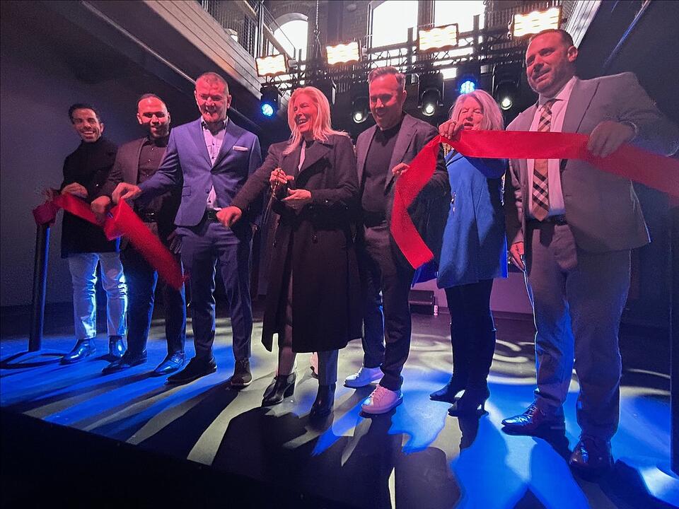 Four years in the making, Downtown nightspot Decca Live holds ribbon ...