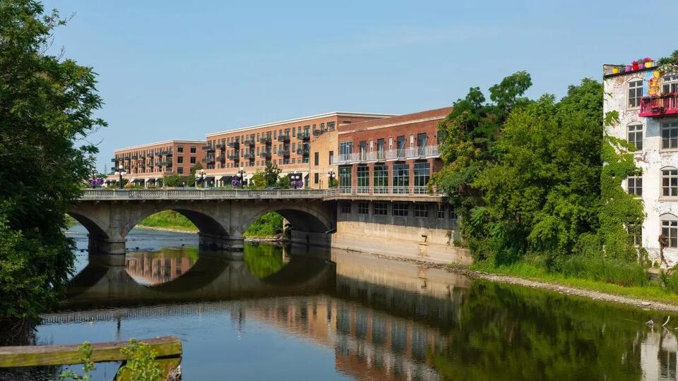 Chicago suburb ranks second on new list of most popular city-inspired ...