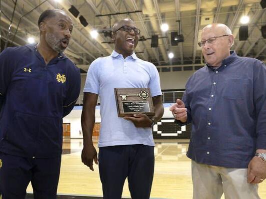 Ismail brothers receive keys to the city
