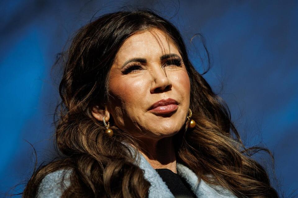 Kristi Noem ripped for telling ‘bald-faced lie’ about the ICE shooting ...