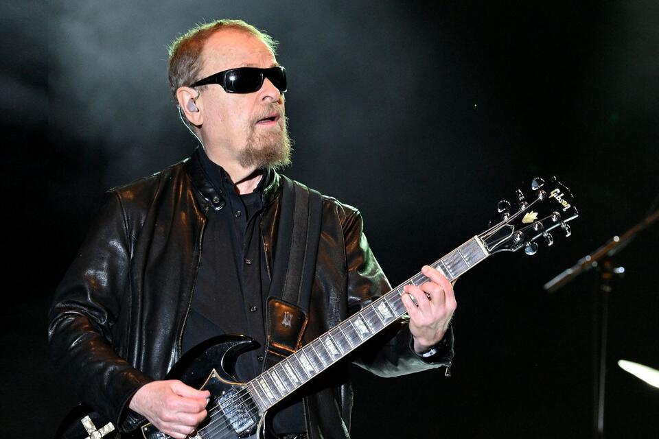 Blue Oyster Cult Singer Will Miss Shows Following 'Surgical Procedure ...