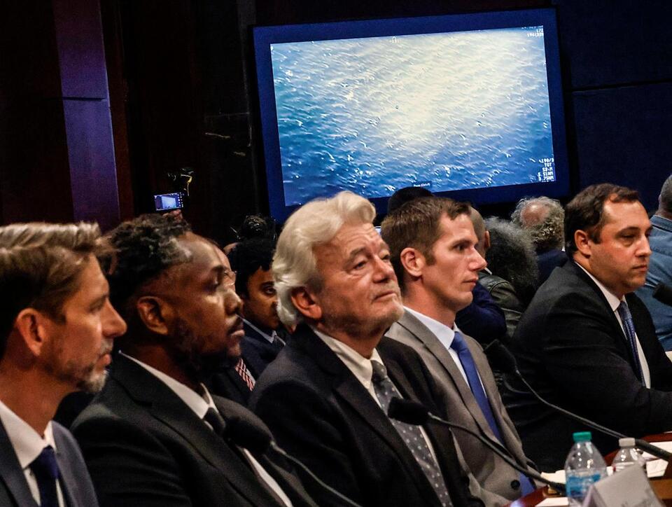 Video shown at House UAP hearing appears to show missile fired at ...