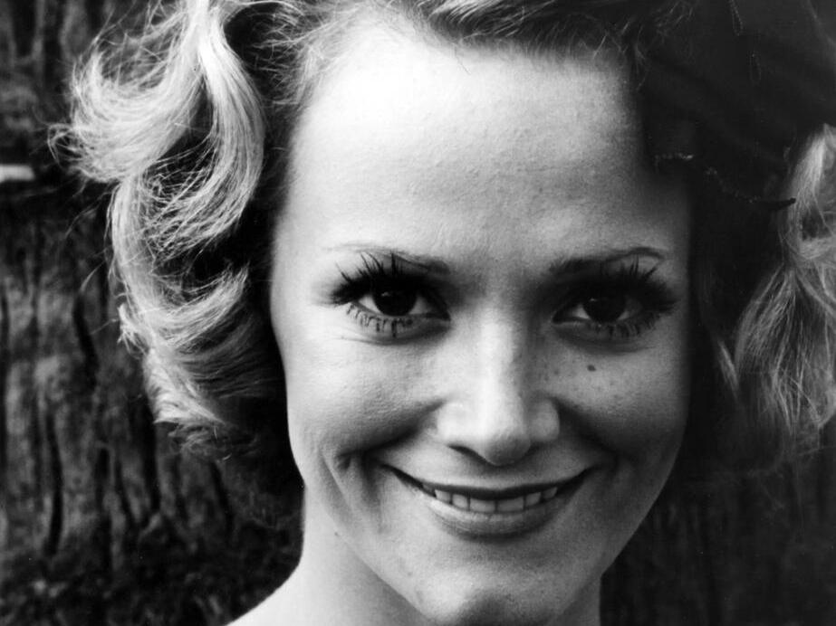 Lynne Marta dead at 78: Footloose actress dies at her LA home after ...