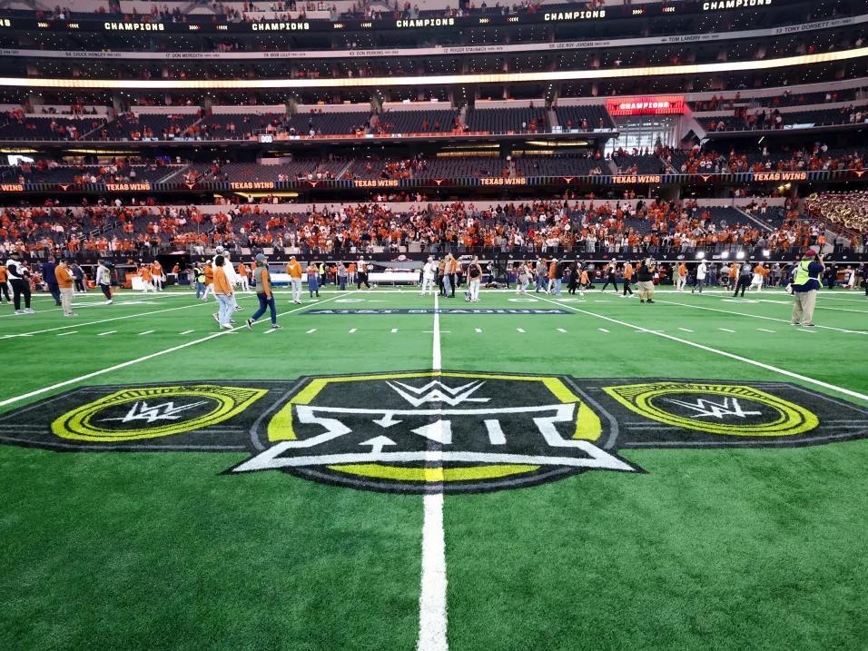 Texas Longhorns, Oklahoma Sooners, and Iowa State Cyclones to play in ...