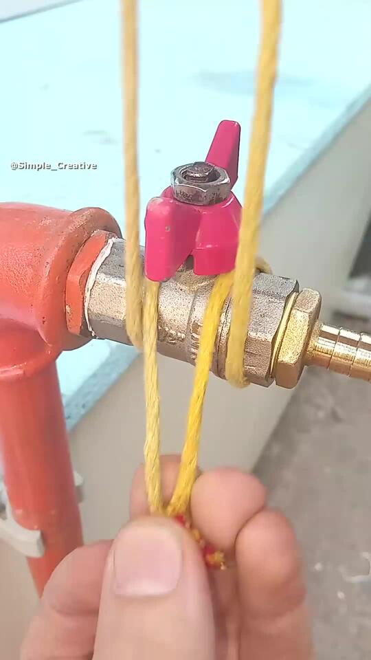 Only Pros Know This Trick How to Remove your Faucet Without a Tool ...