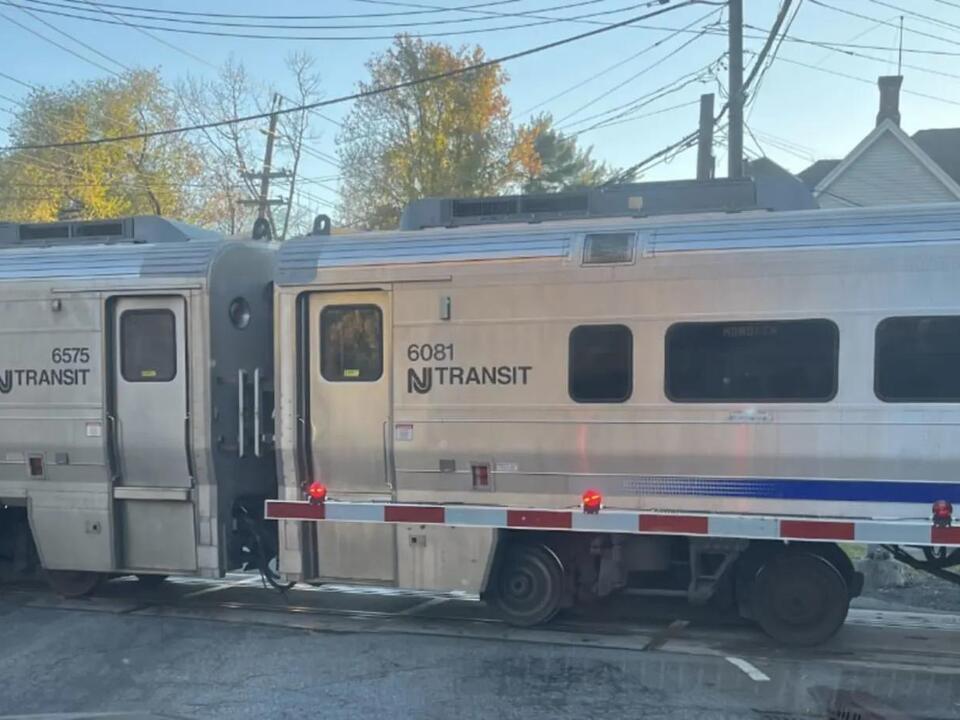 Overhead Wire Issues Suspend NJ Transit Commuter Trains
