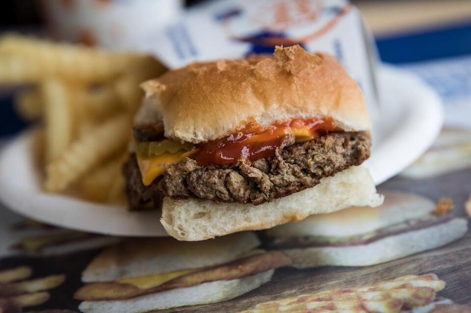 An Iconic, 104 Year Old Fast Food Chain Is Finally Coming To Texas ...