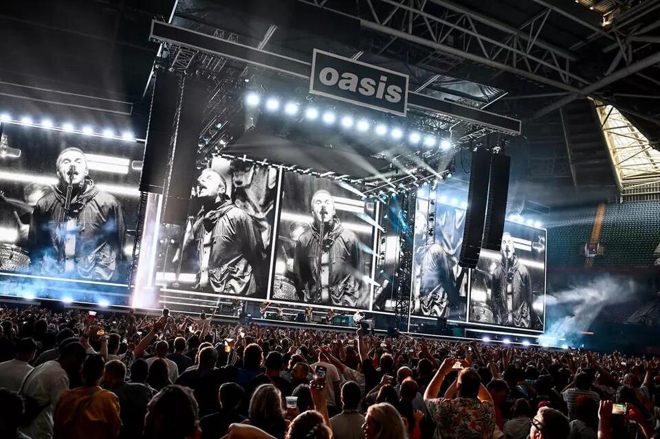 Is Oasis Making a Live Album While on Tour? - NewsBreak