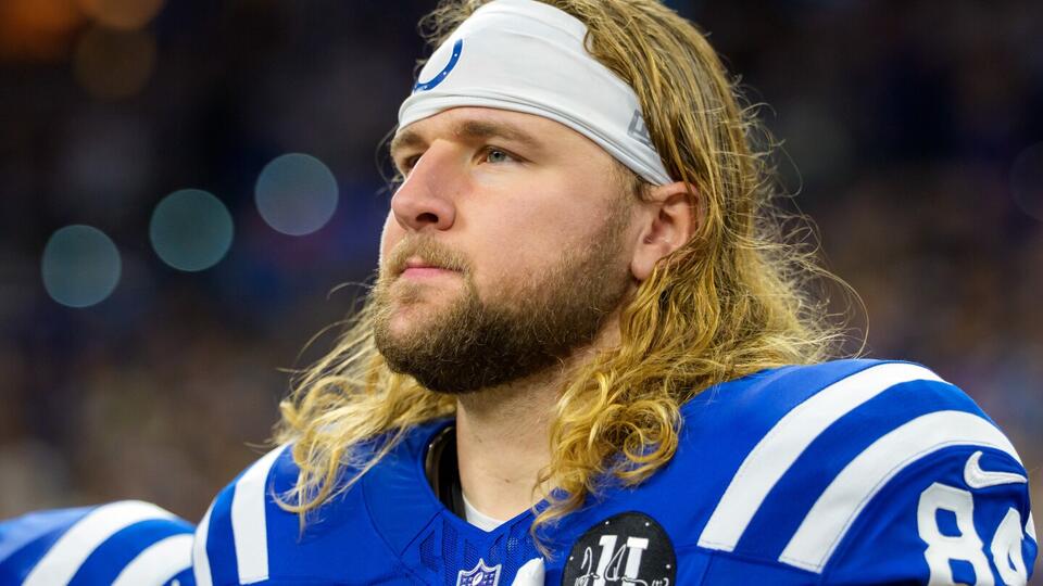 With Daniel Jones out, Tyler Warren becomes the backup QB for the Colts ...