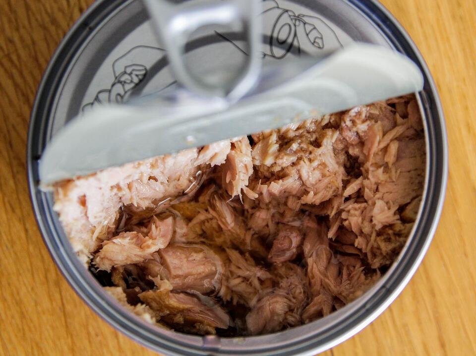 Is It Healthy To Eat Canned Tuna Every Day? Dietitians Explain - NewsBreak
