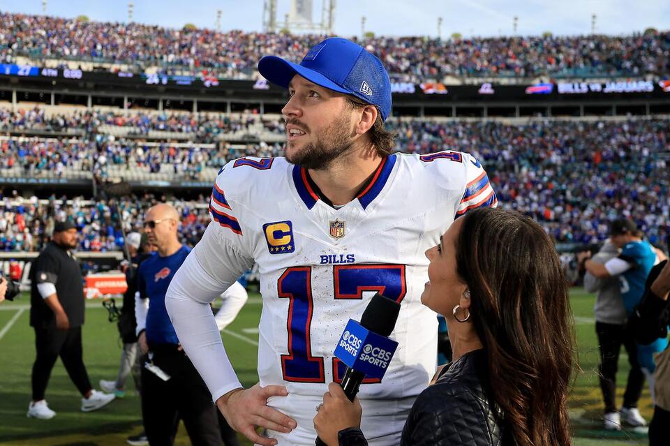 Josh Allen reacts to wife’s traitorous throwback post ahead of Bills ...