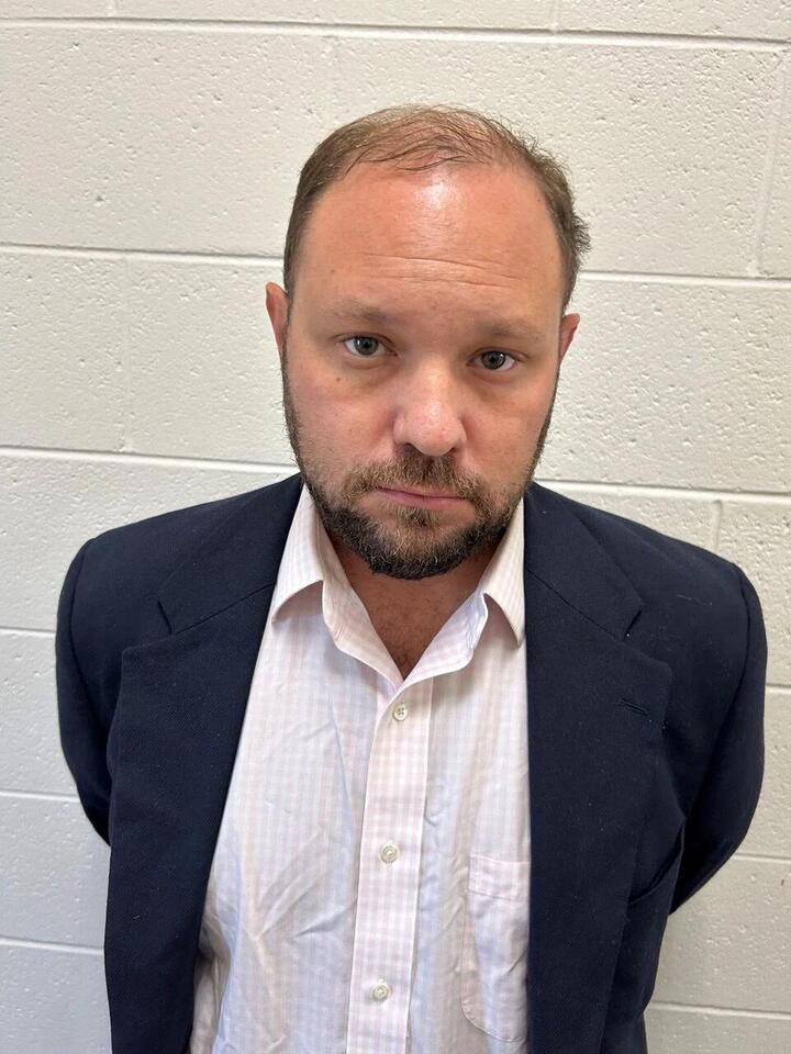 BSL man charged with indecent behavior, computer-aided solicitation of ...