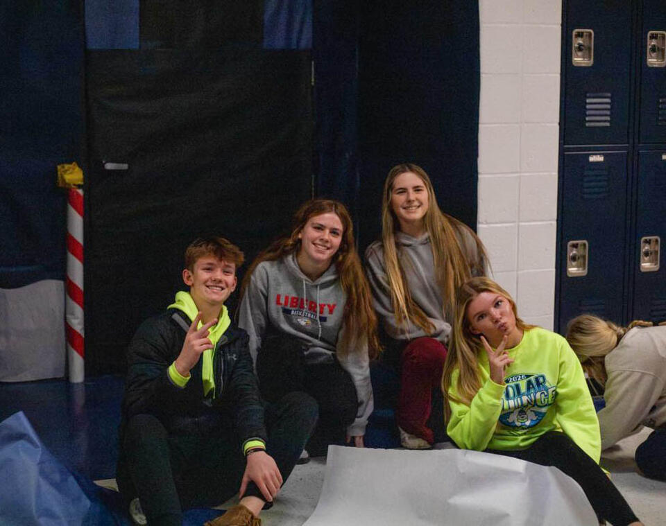 Annual Door Decoration Contest Brings Holiday Cheer - NewsBreak
