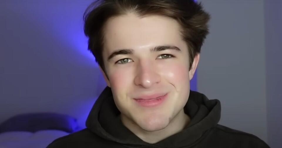 Who Is Harry Sisson & What Did He Do? Snapchat Scandal Explained ...