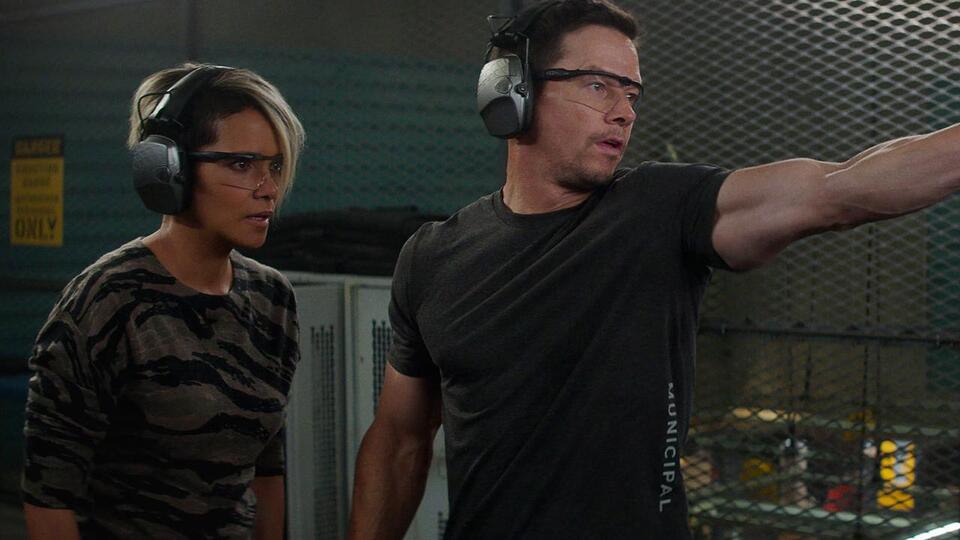 ‘The Union’ Halle Berry and Mark Wahlberg Netflix Movie: First Looks ...