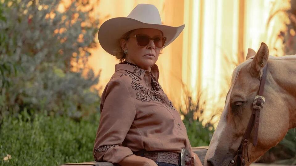 New ‘Dutton Ranch’ Trailer Reveals Annette Bening’s Character — and She ...