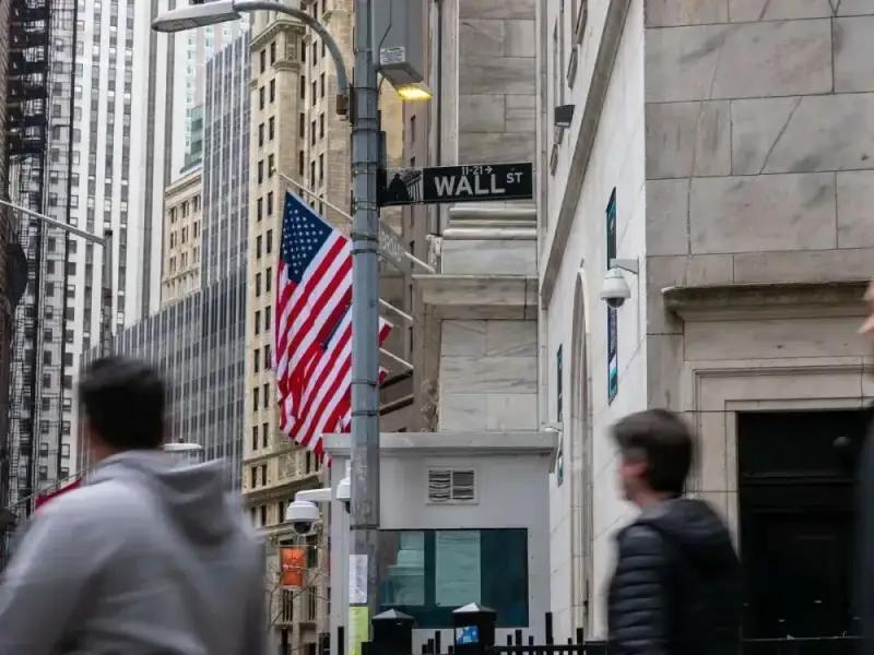 Dow Futures Rise As Wall Street Eyes A Strong Weekly Close: INTC, AAPL ...