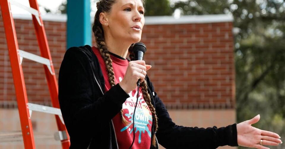 From crime to community, Sarah Combs honored for Uptown transformation ...