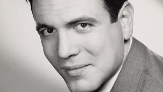 In Memory of 'Rhoda' Actor David Groh: 17 Years After His Tragic Death ...