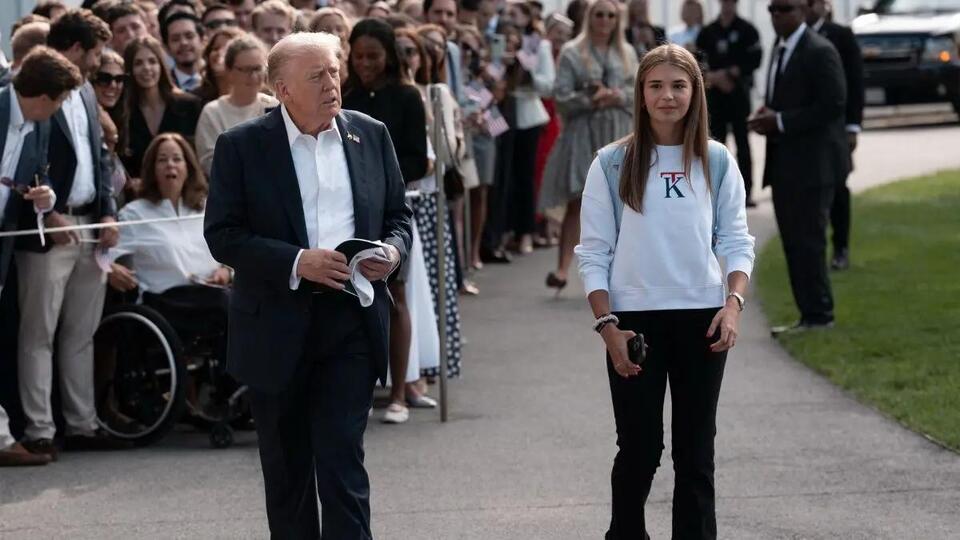 Donald Trump's Granddaughter Exposes the Truth Behind His Infamous Oval ...
