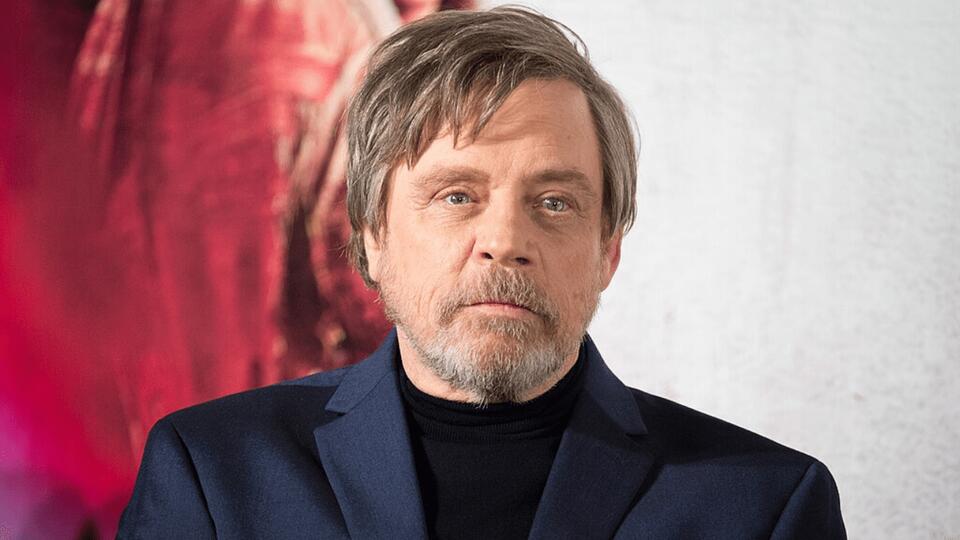 Mark Hamill Infers Trump Supporters Are Dishonest and Indecent in New ...