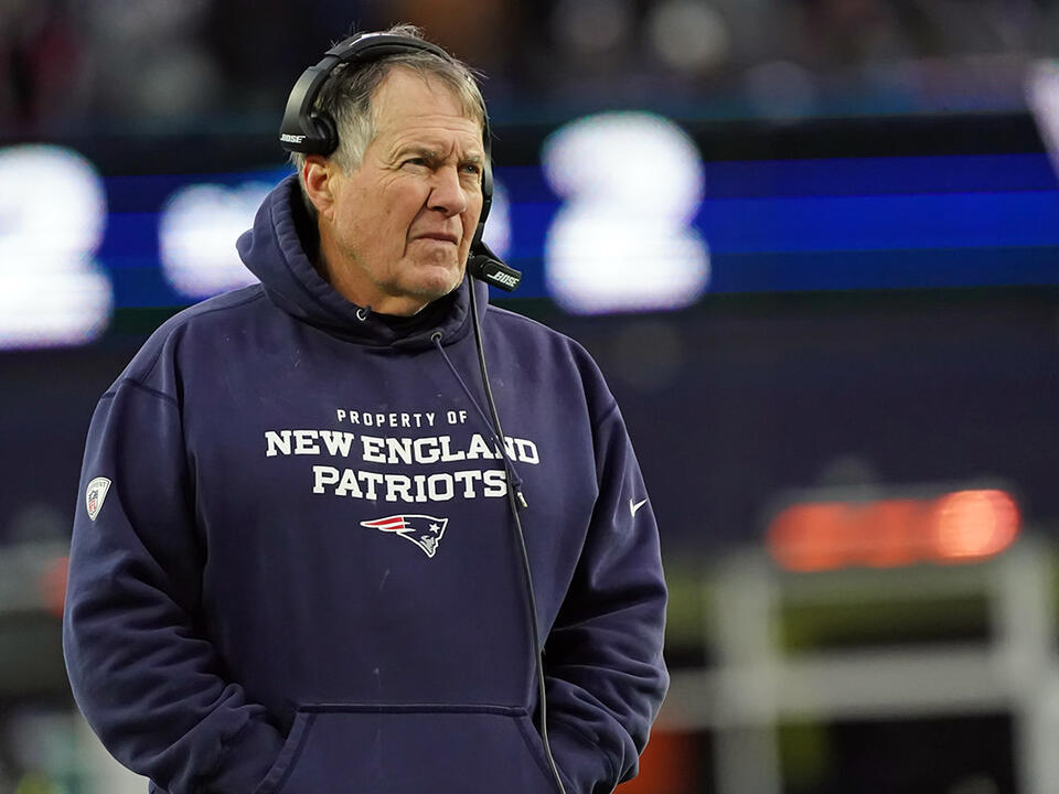 Bill Belichick, 24-Year-Old Girlfriend Turned Heads With Their ...