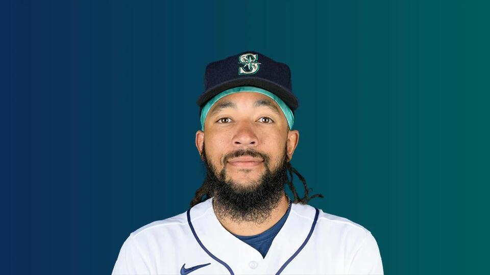 This NEVER Happened Before: Colt Emerson Stays Off Shortstop as J.P ...