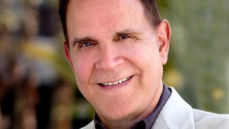 Legendary Comedian Rich Little Turns: 'The Man of A Thousand Voices ...