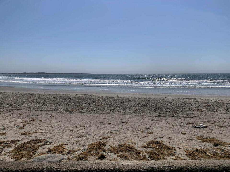 Lawmakers debate where to draw the line for shoreline access - NewsBreak
