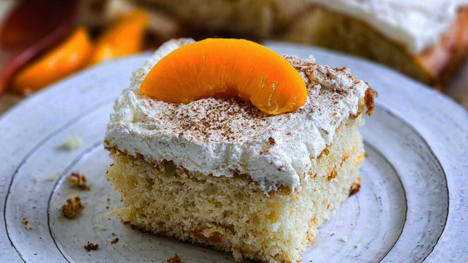 Recipe: Light & Fluffy Peach Cake - NewsBreak