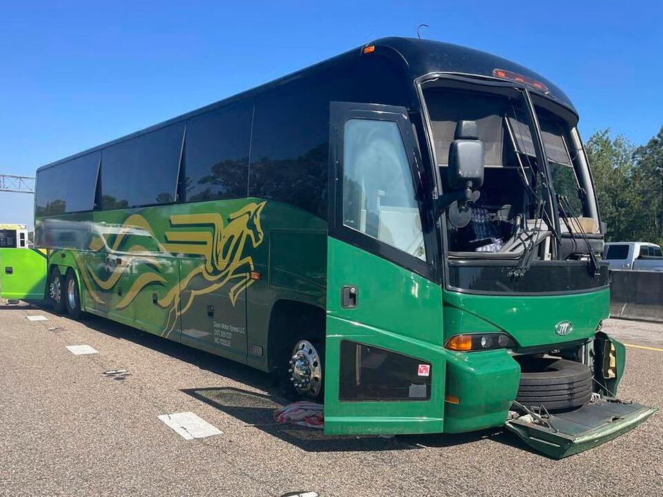 11 injured as bus carrying University of South Carolina fraternity ...