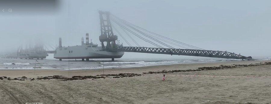Chilling pics show China’s giant D-Day style INVASION BARGES moored off ...