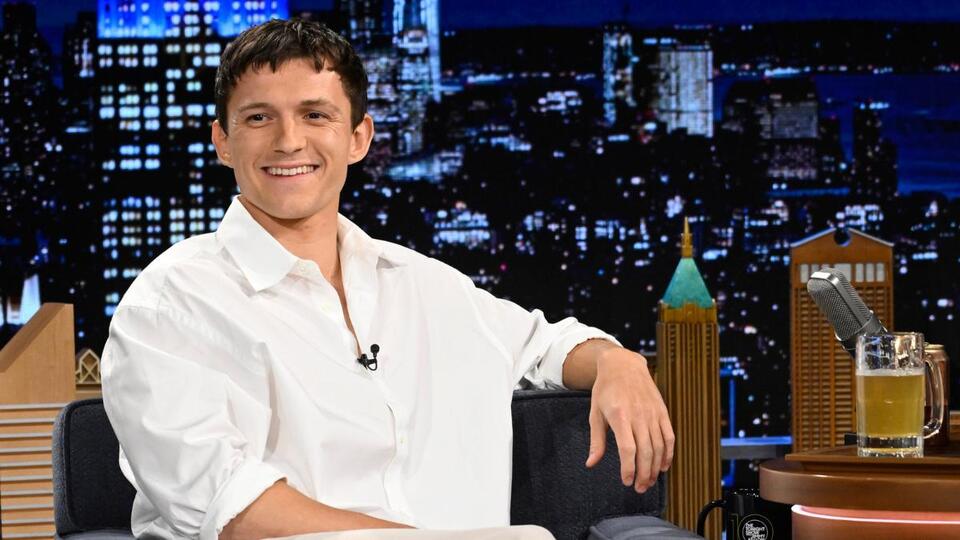 Tom Holland Goes Blond & Grows a Goatee in LEGO TV Ad - NewsBreak