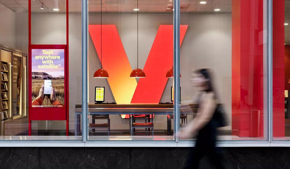 ‘Clearly a major disturbance’: What people are saying about the Verizon ...